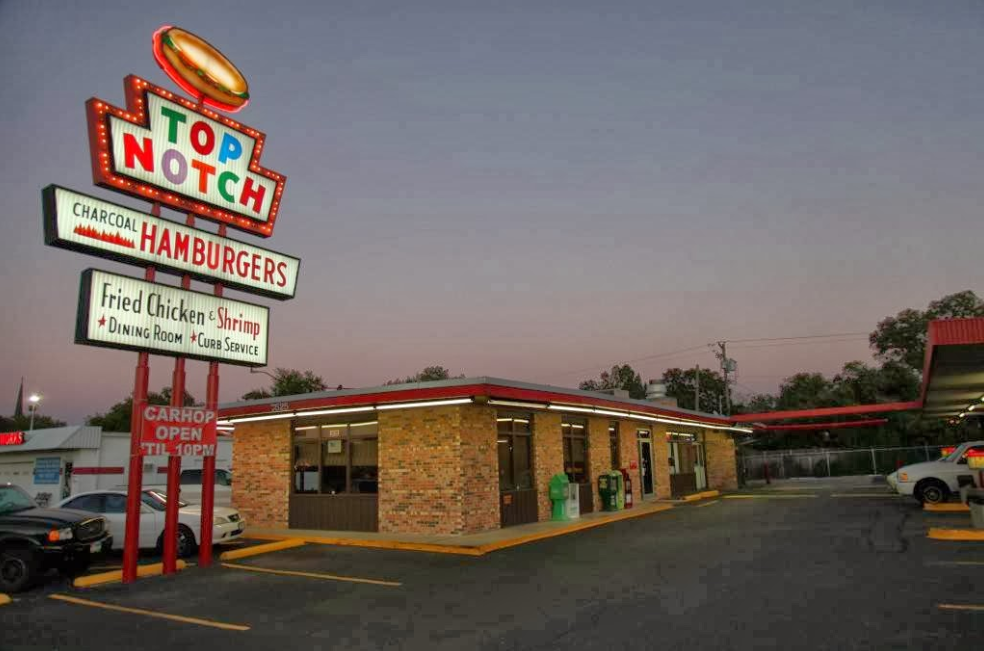 Top Notch Hamburgers Is The Best Drive-In Restaurant In Texas