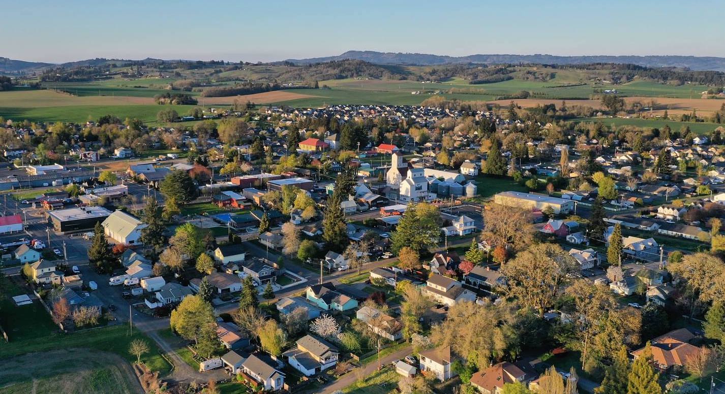 Visit The Charming Little Town Of Carlton, Oregon For Wine And Scenery
